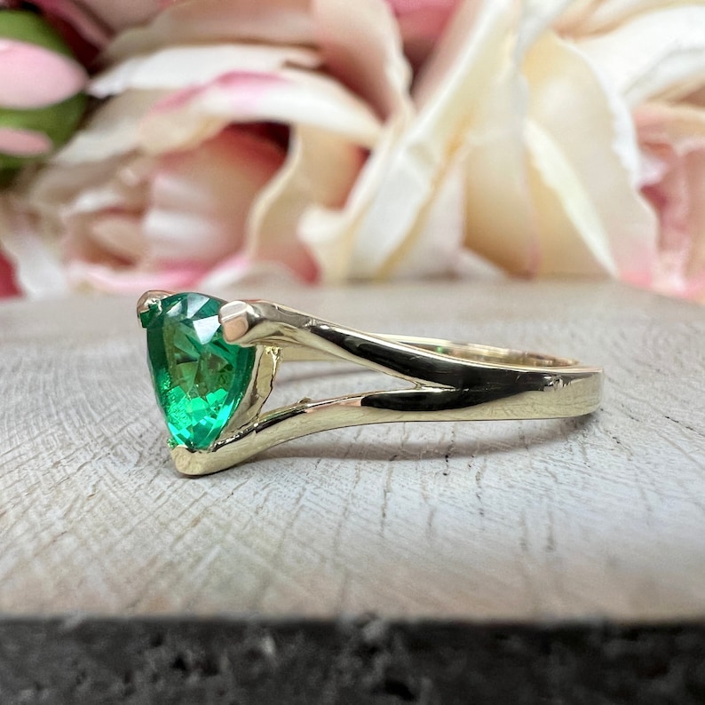 Emerald Triangle Ring 14k Yellow Gold, Trillion Cut Emerald Engagement ...