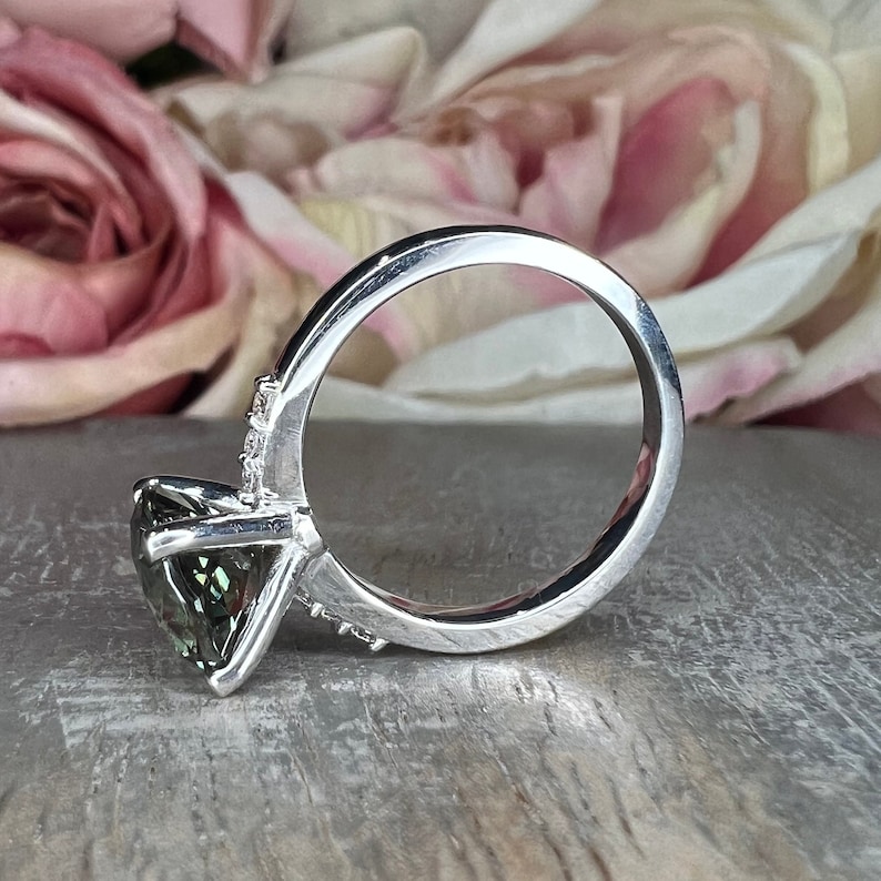 Green Sapphire Round Shaped Engagement Ring 14k Gold Ring - Etsy
