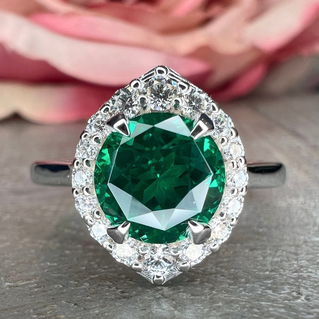 Round Emerald Green Ring / Emerald Engagement Ring / Emerald Ring With ...