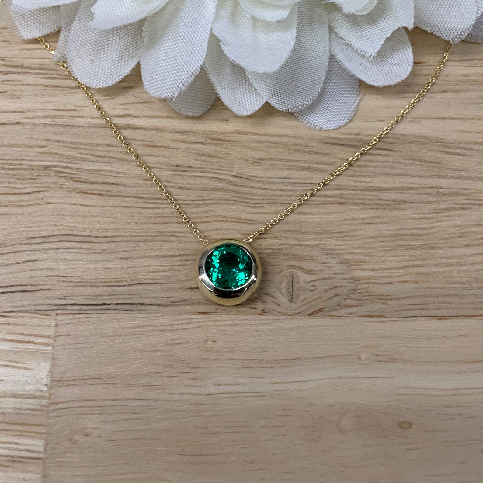 Round Emerald Pendant Necklace 14k Yellow Gold Emerald Bezel - Etsy