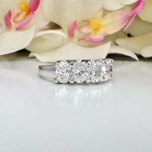 Lab Grown Diamond Wedding Band, Oval Cut Lab Created Diamond Ring, Echo ...