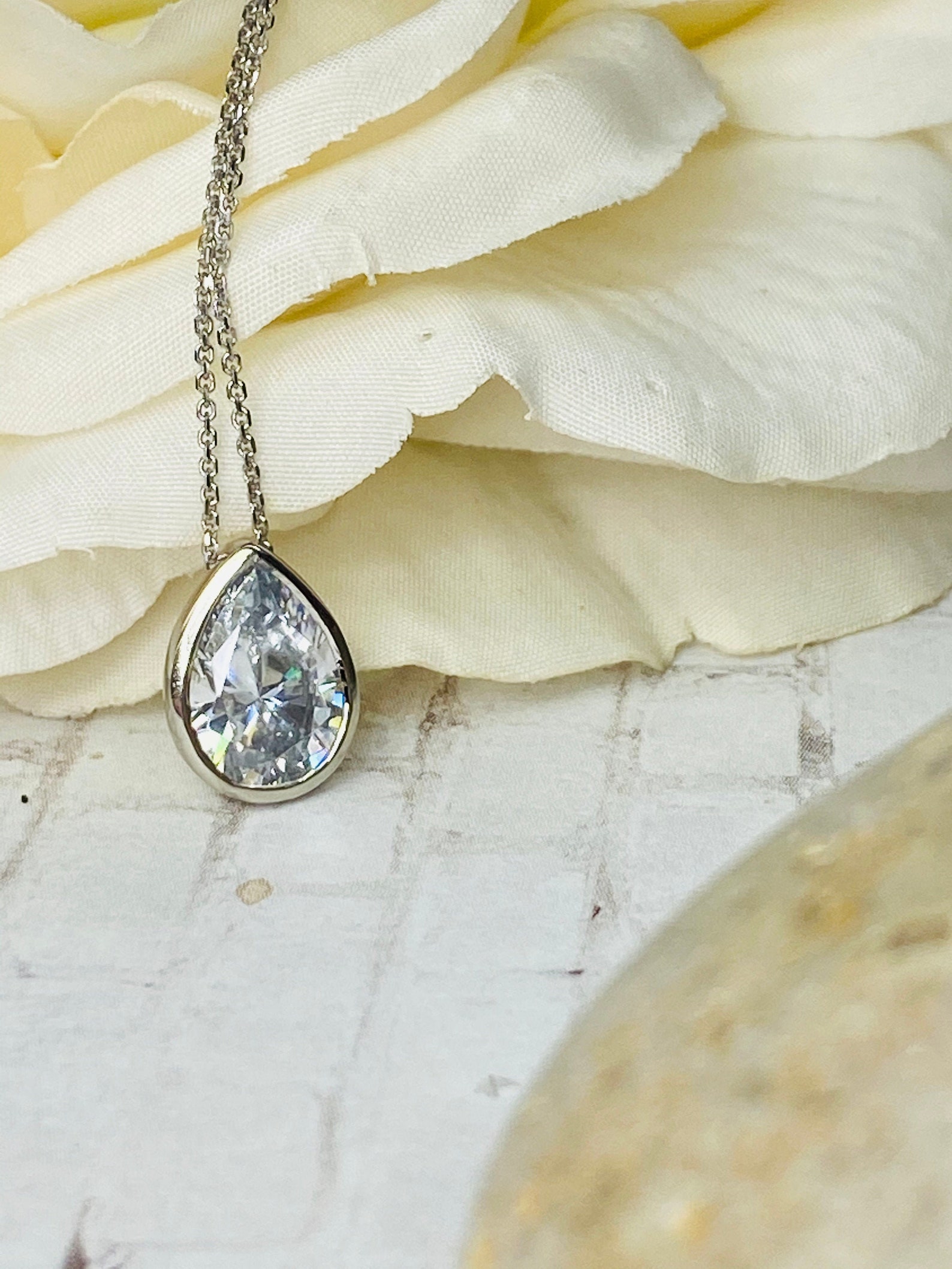 Pear Shape Bezel Pendant Necklace 14k White Gold Bridal | Etsy Pear Shape Bezel Pendant Necklace 14k White Gold Bridal | Etsy