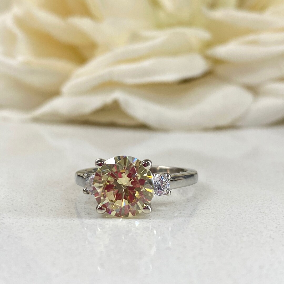 Round Yellow Three Stone Engagement Ring, 14k Yellow Gold Round 3 Stone ...