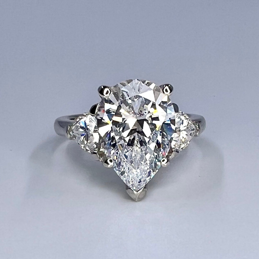 Pear Shaped Ring, Teardrop Engagement Ring Solid Gold, Three Stone Pear ...