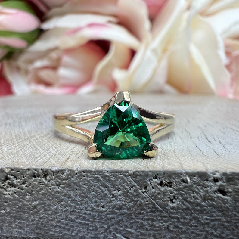 Emerald Triangle Ring 14k Yellow Gold, Trillion Cut Emerald Engagement ...