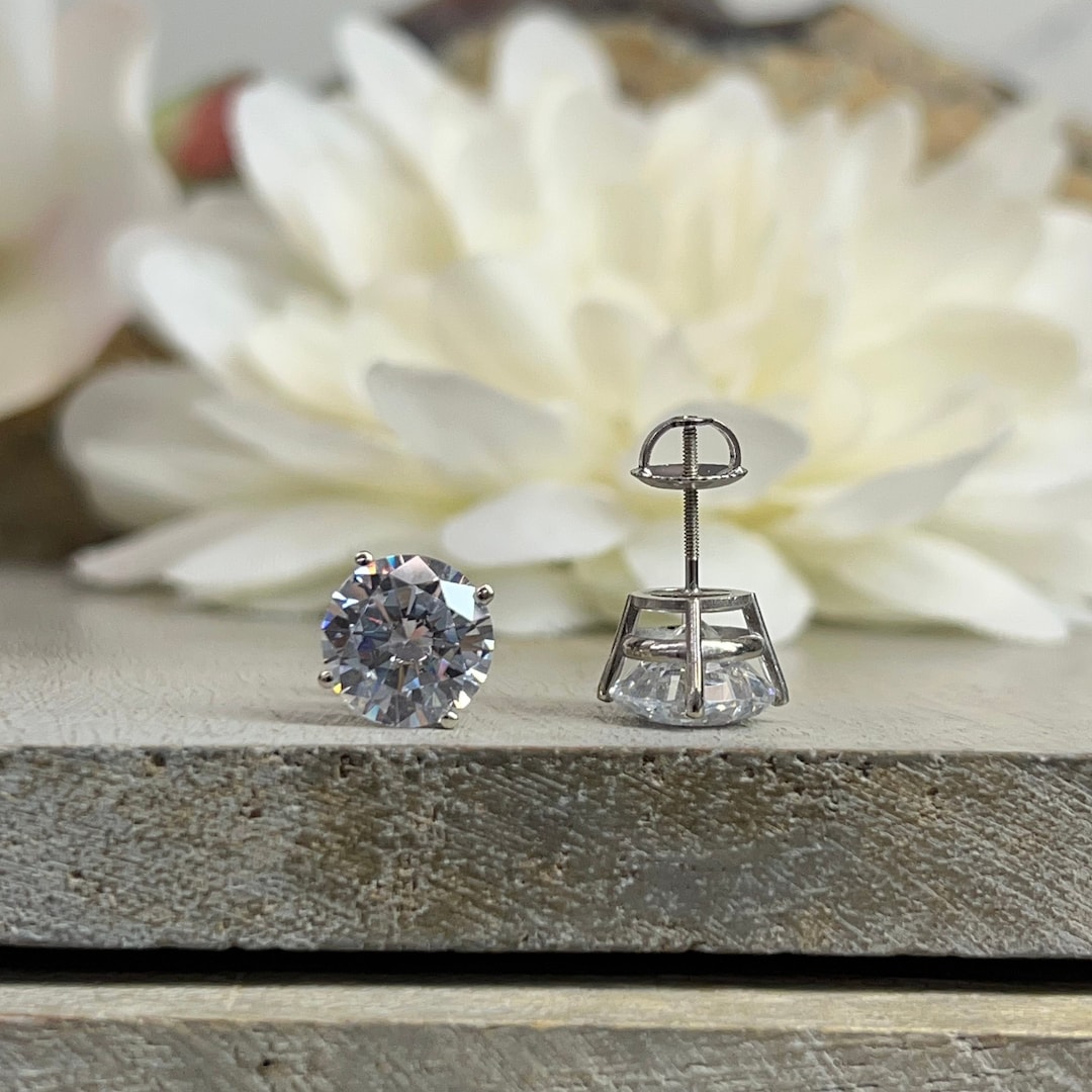 Round Shaped Stud Earrings 14K White Gold 100 Facet Extra Brilliant ...