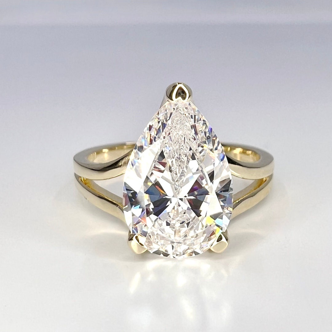 Pear Shaped Solitaire Engagement Ring Solid Gold Unique Split Shank