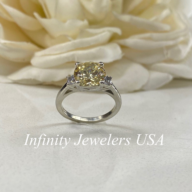 Round Yellow Three Stone Engagement Ring 14k Yellow Gold - Etsy