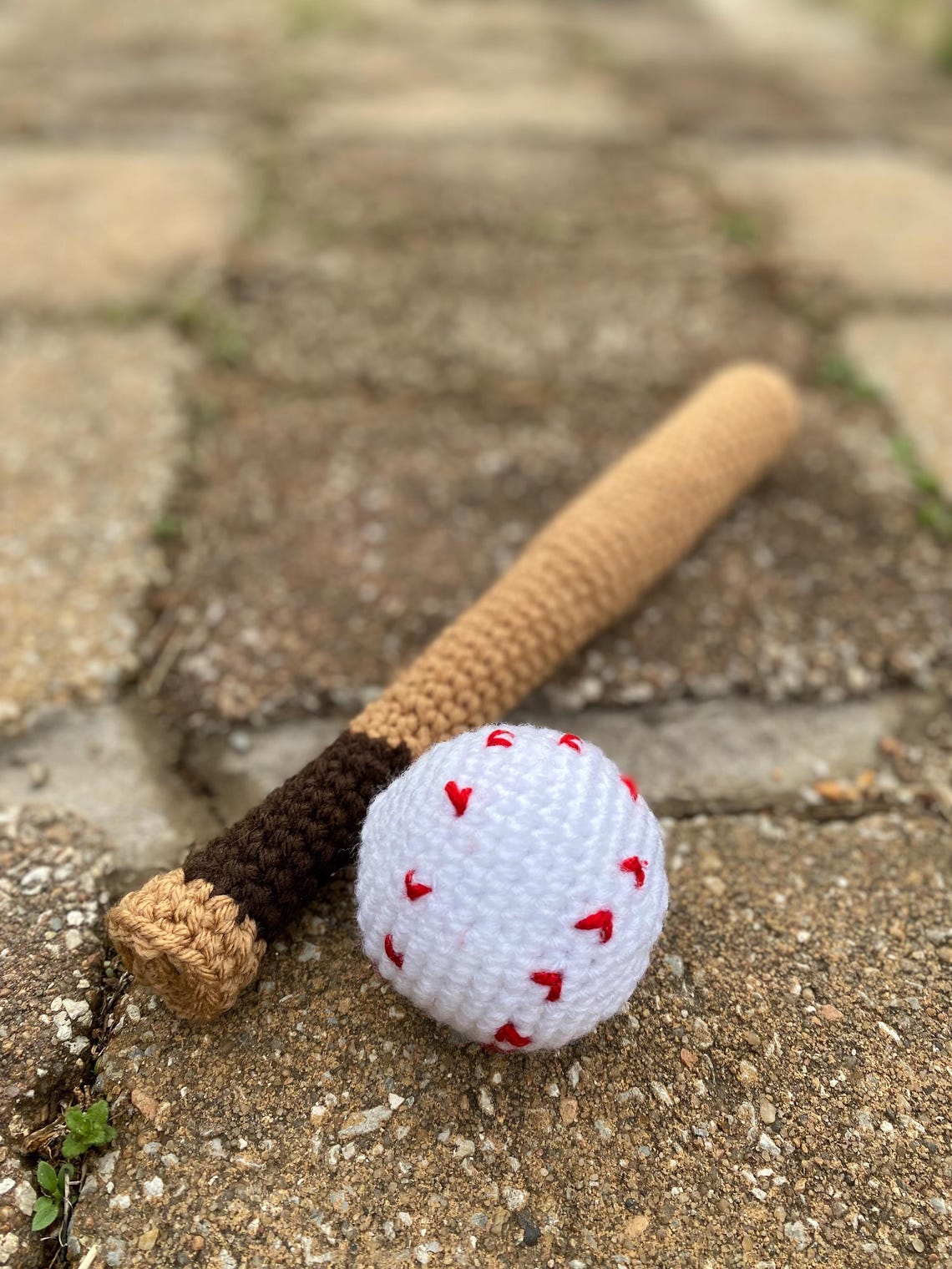 Baseball, Baby Baseball and Bat, Baseball Newborn Pictures, Baseball ...