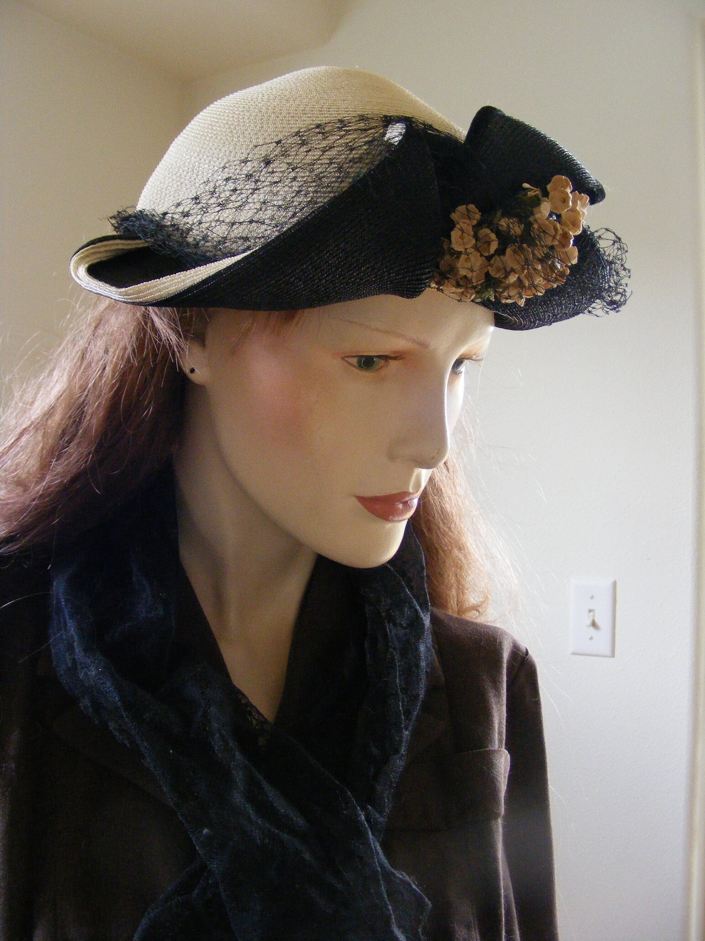 Vintage 1940s 40s Hat // Black & White Finely Woven Straw Hat // Great ...