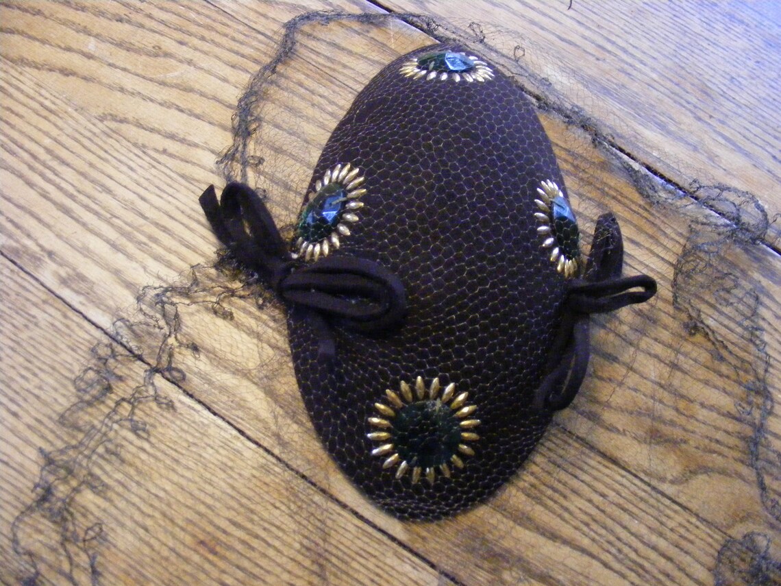 Vintage 1940's Brown Felt Tilt Hat 40s Peaked Cap - Etsy