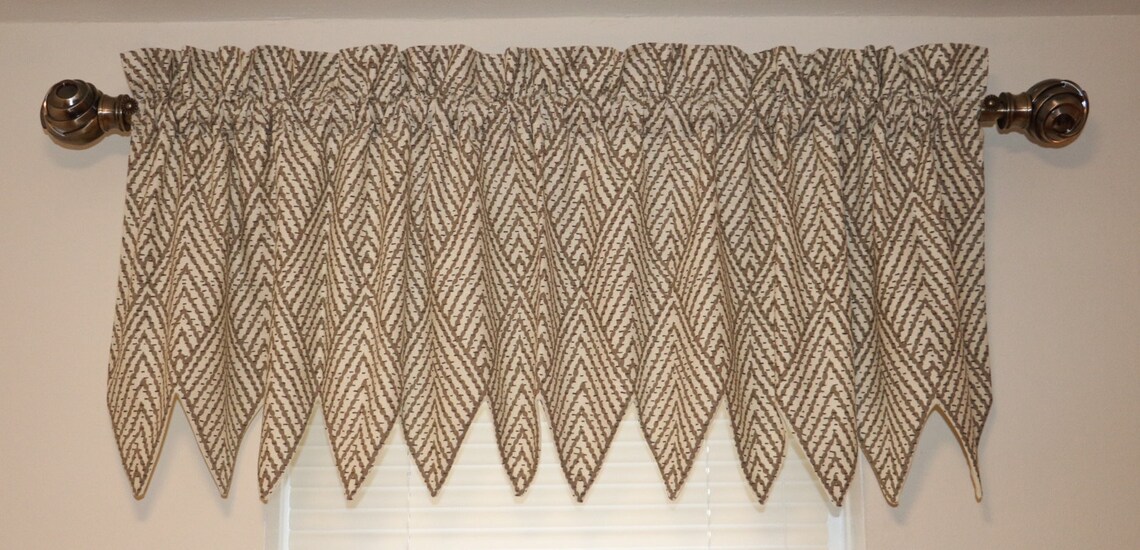 Diamond Shaped Valance - Etsy