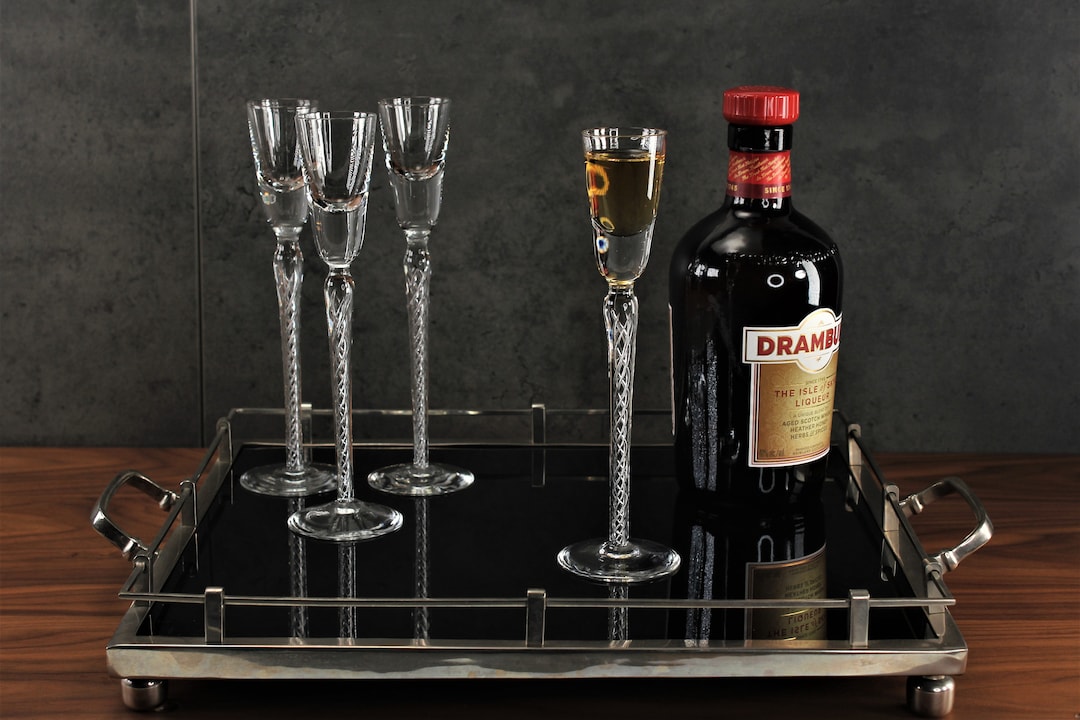 Air Twist Cordial Glasses Set of Four Elegant Vintage Barware - Etsy