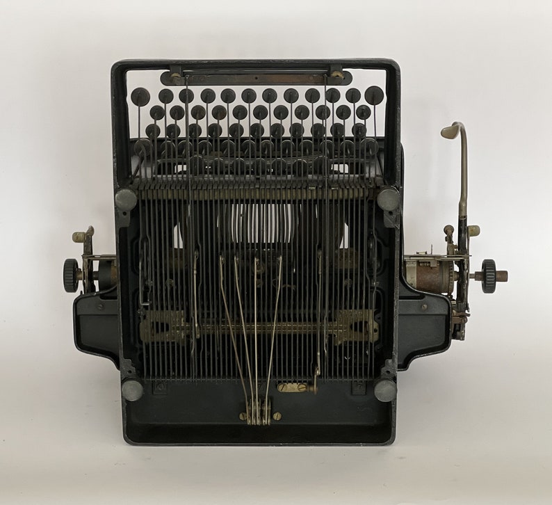 1926 Antique LC Smith No.8 Desktop Typewriter. Model 8 With a 14 ...
