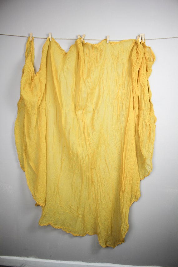 Ancient shawl in cotton veil dyed in yellow - Gem