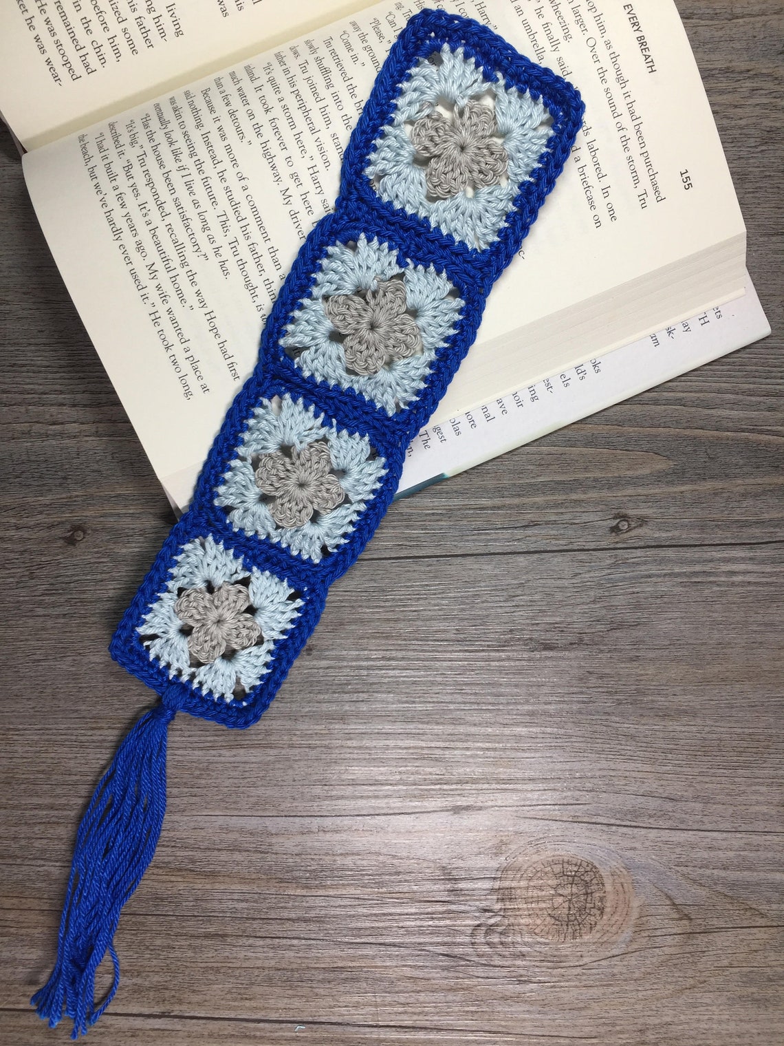 Granny Square Bookmark CROCHET PATTERN - Etsy Canada