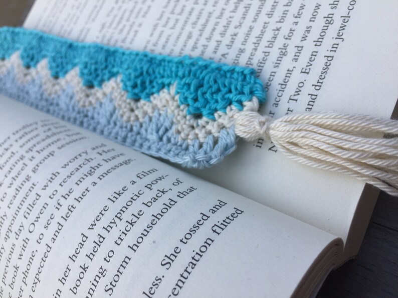 Making Waves Bookmark Crochet Pattern - Etsy Canada