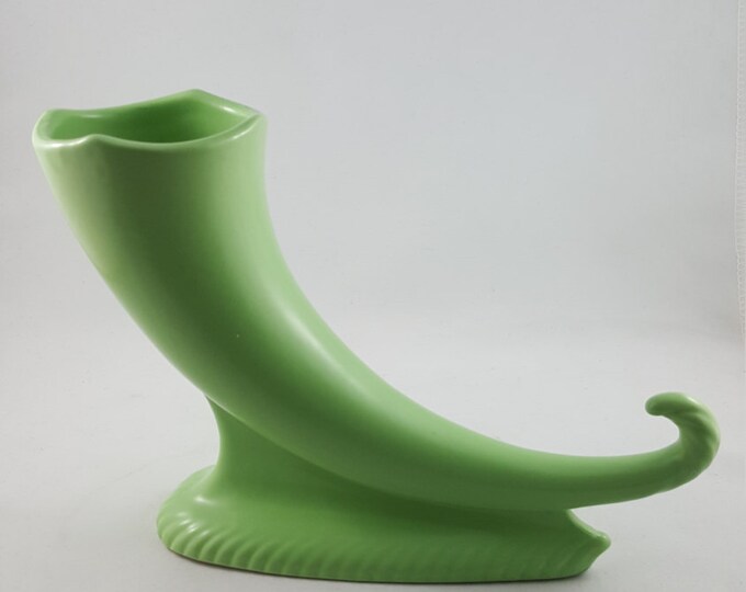 Small Green Cornucopia Vase - Etsy