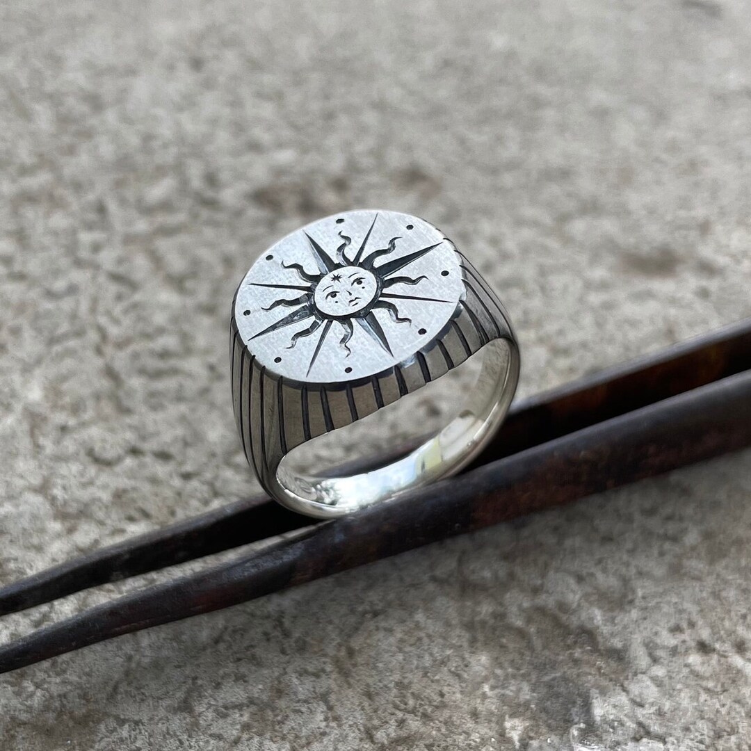 SUN Signet Ring / Hand Engraved / Sun, Moon & Stars Collection - Etsy