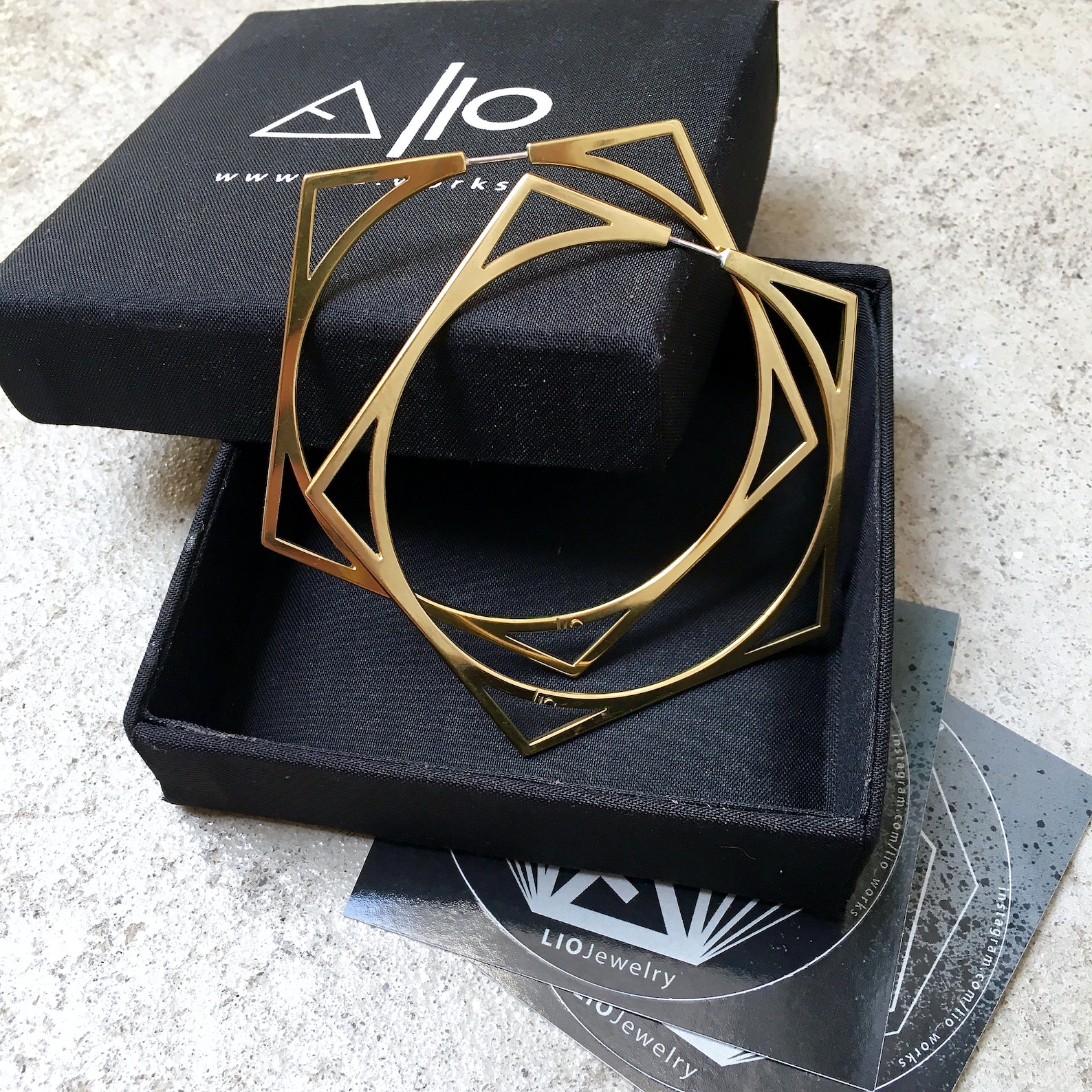 PENTA/CIRCLE Cutouts Hoop Earring / Creoles / Earrings / - Etsy