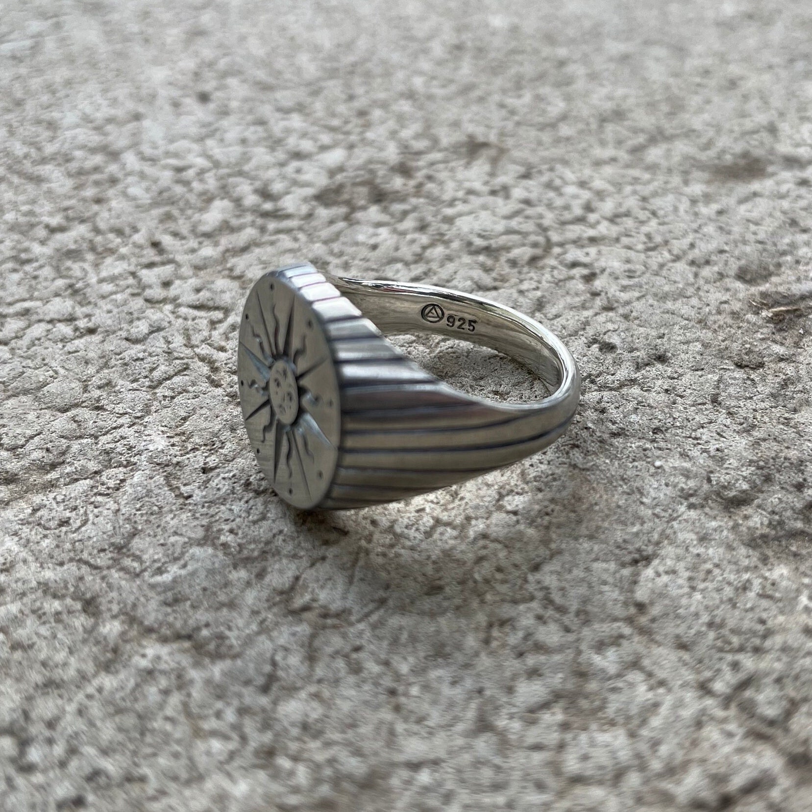 SUN Signet Ring / Hand Engraved / Sun, Moon & Stars Collection - Etsy