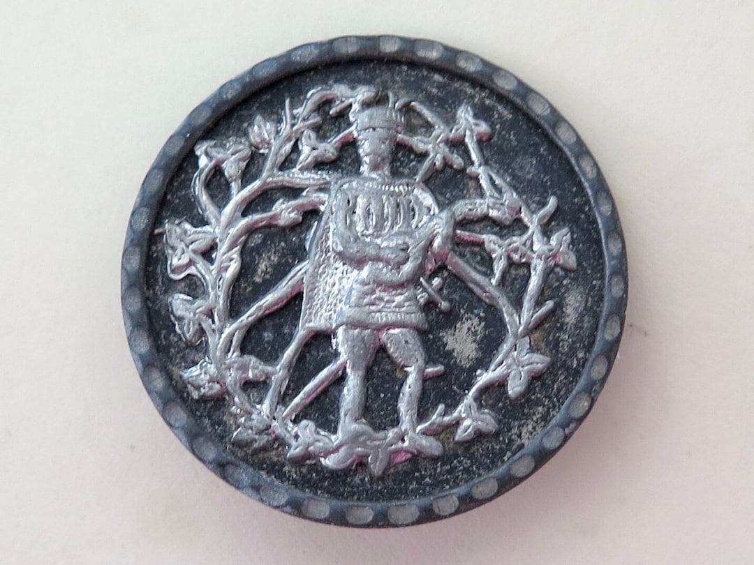 XL Antique Pewter Picture Button - Spanish Cavalier, in the BBB - Etsy