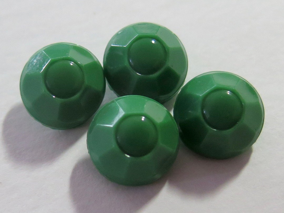 Vintage Set of 4 Kelly Green Glass Buttons 1/2 - Etsy