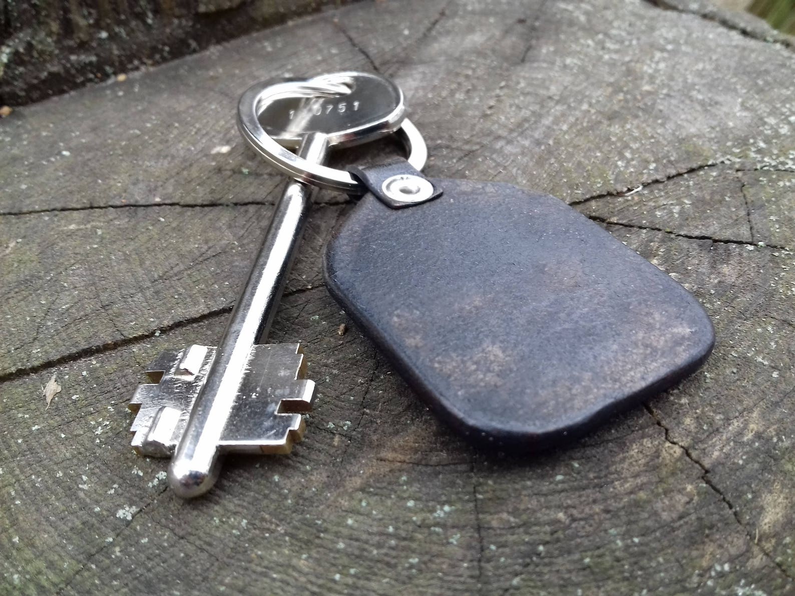 Skull Keychain Skull Leather Keychain Skull Key Fob Custom - Etsy