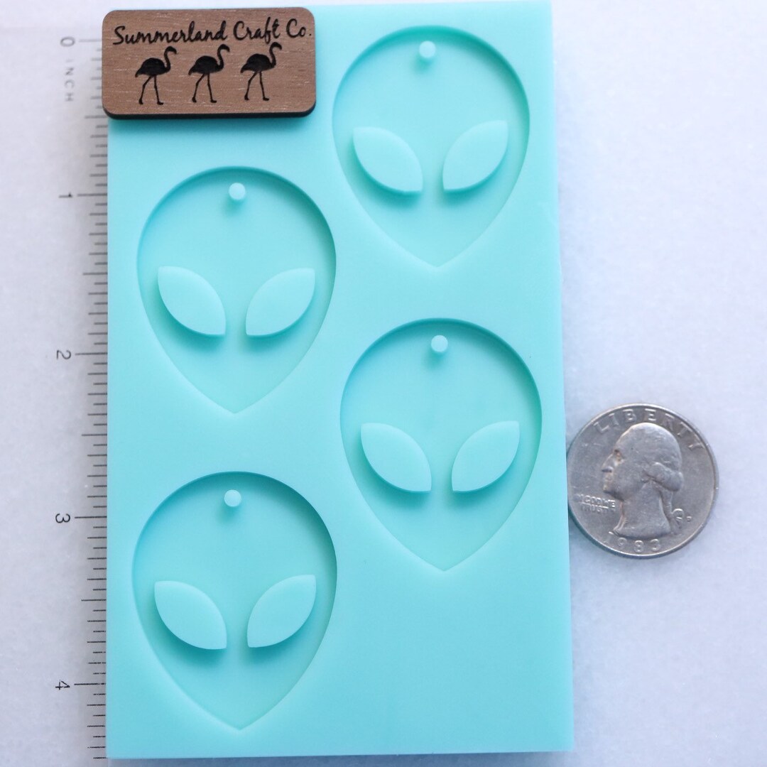 Shiny Alien Head Drop Earrings Mold, Alien Pendant Mold, Alien Head ...