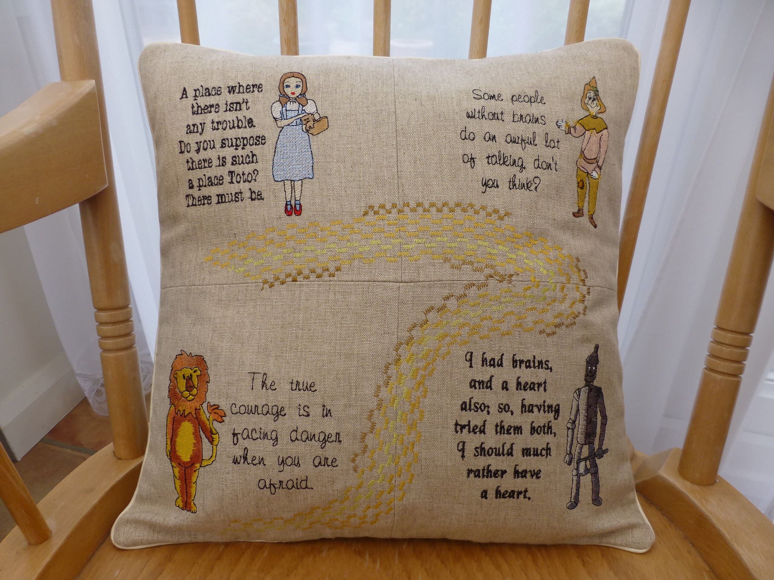 Wizard of the Oz Embroidery Collection Dorothy Gale Scarecrow Tinman ...