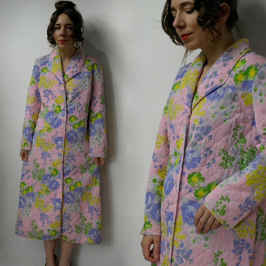 Vintage House Coat by Bohne / 80s Floral Flowers House Robe / Quilted ...