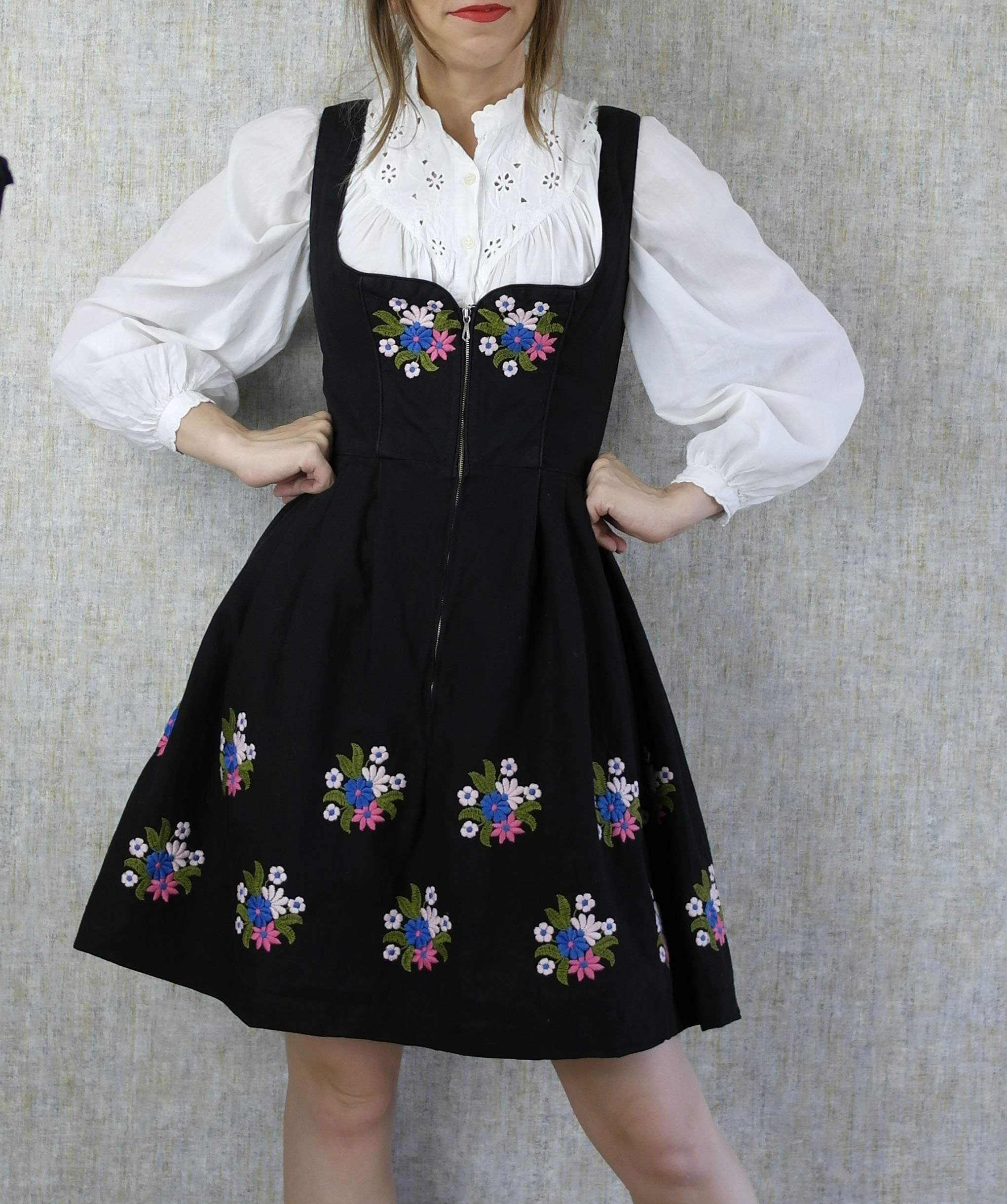Trachten Dress / Dirndl Dress / Embroidered Dirndl Trachten / Mid ...