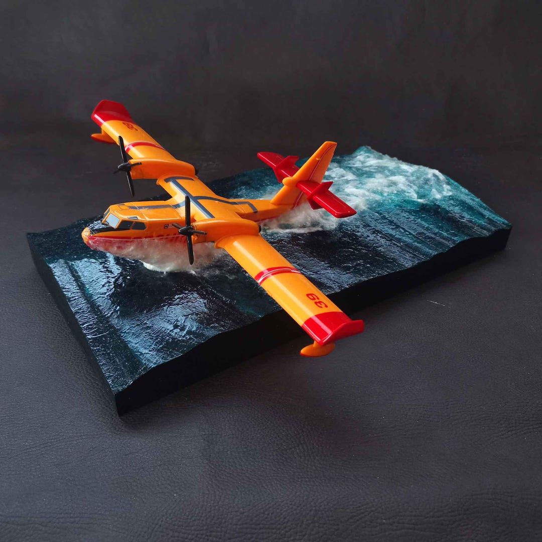 Canadair CL 415 Diorama. - Etsy UK