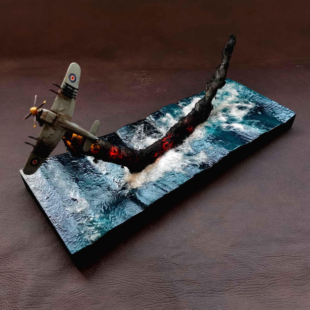 Diorama of a Downed Hawker Typhoon. Scale 1:100 - Etsy
