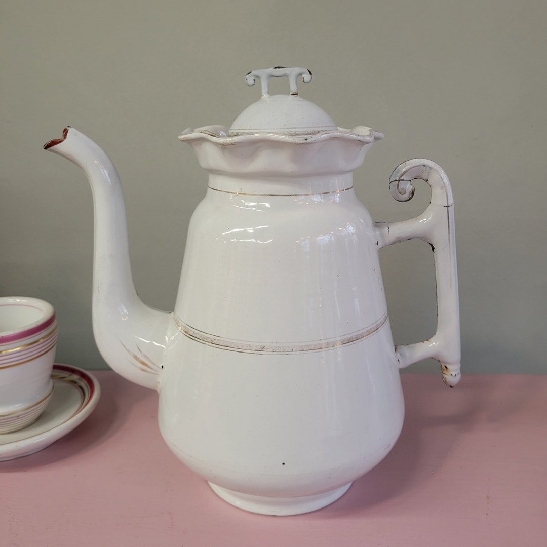 French Enameled Coffeepot: Rare Ice Skate Handle, Fluted Collar - Etsy
