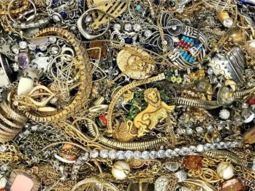 Two Pound Broken Scrap Gold Tone Jewelry Lot, Mystery Lot, Bulk Jewelry ...