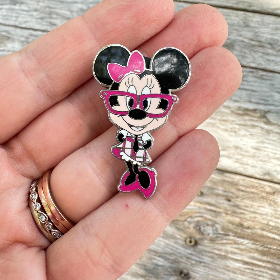 Vintage Disney Minnie Mouse Nerd Brooch Pin - Etsy