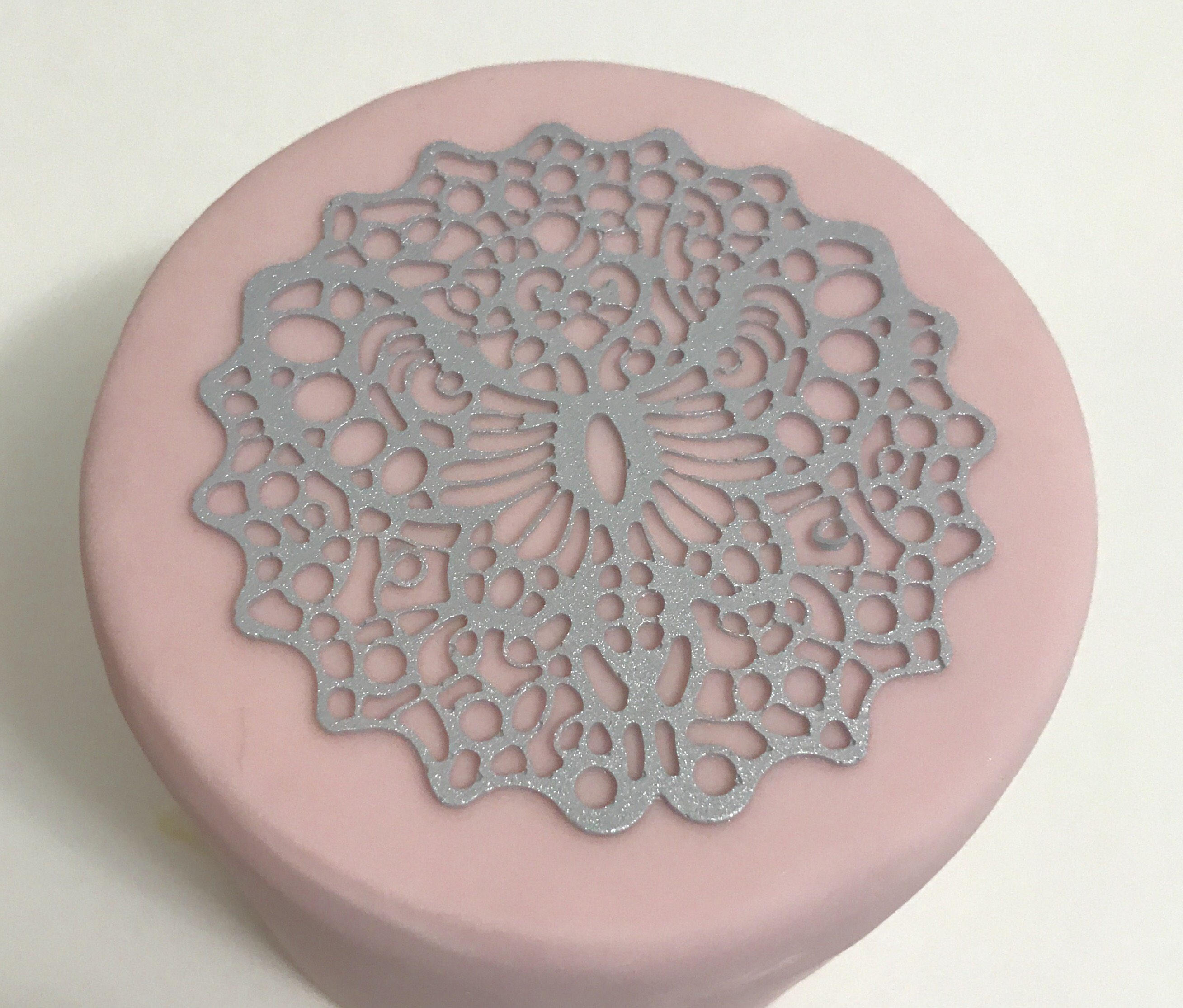 12 Sugar Doilies Lace Edible Cake Lace | Etsy