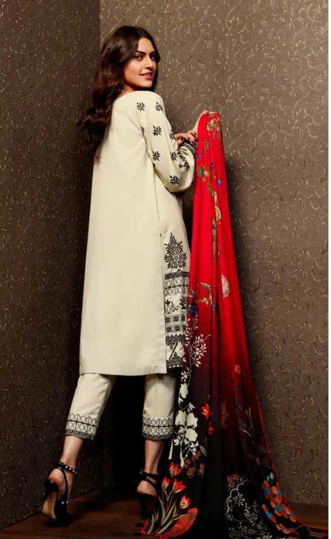 New Pakistani Branded, Readymade Partywear Eid Suit by Charizma, Luxury ...