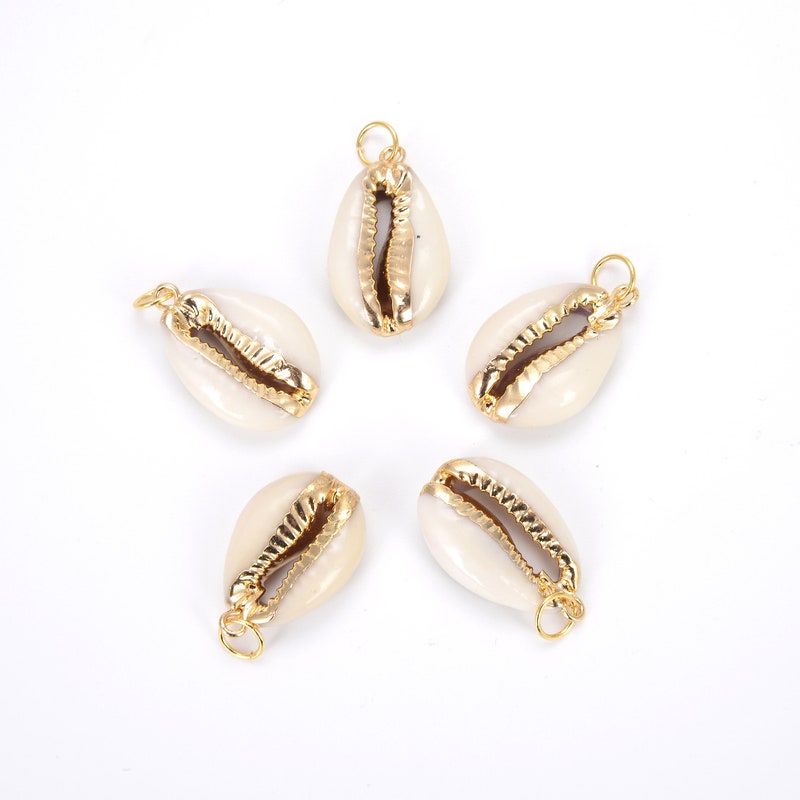 Cowrie Shell Necklace - Etsy