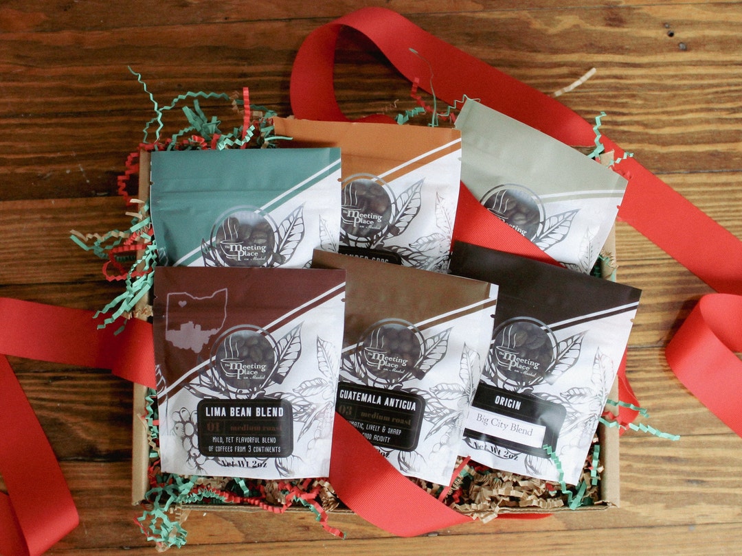 Christmas Coffee Sampler Gift Box With 6 FRESH Gourmet Coffees, for ALL ...
