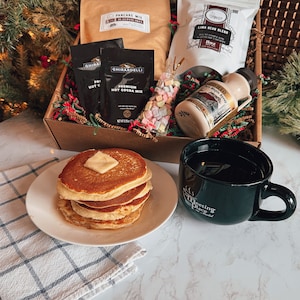 Christmas Breakfast Gift Basket for Families, Pancake Mix, Ohio Maple ...