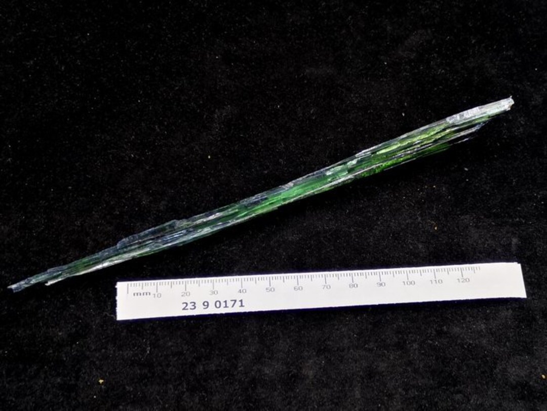 200mm Great Color GEMMY GREEN/BLUE Vivianite From Brazil (you'll ...