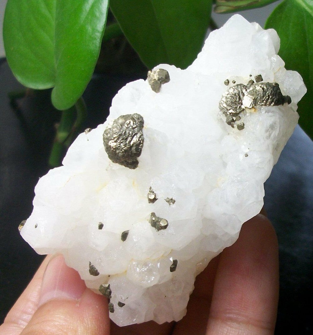 Pyrite Balls on Quartz Matrix, 60mm 85g, B1264 - Etsy