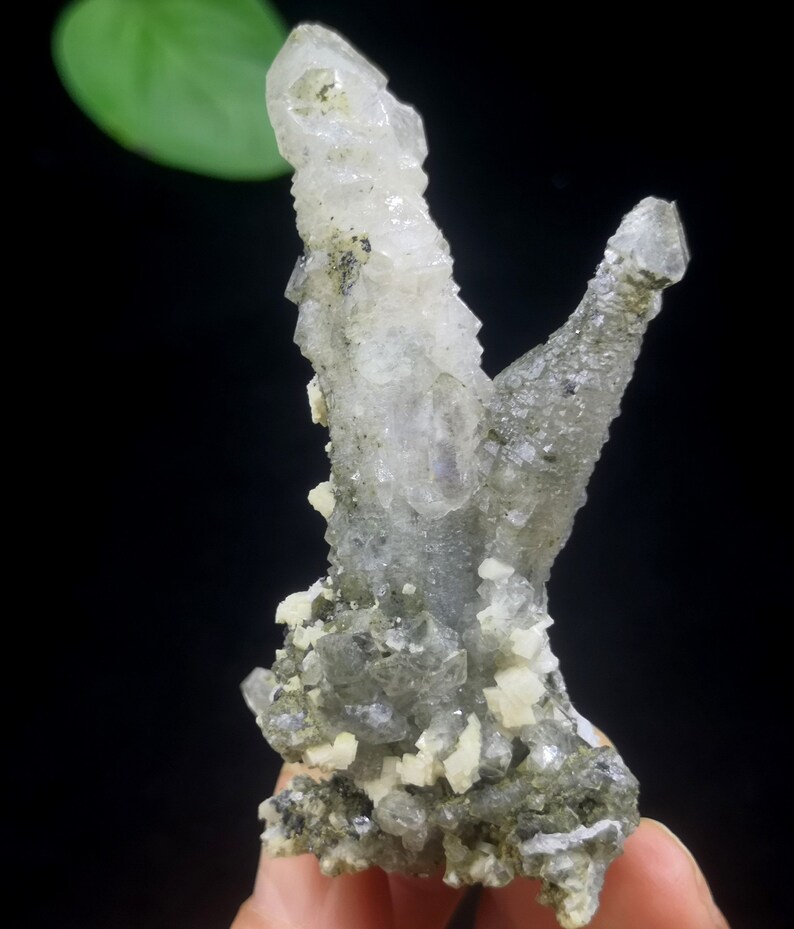 71mm Unusual Skeletal Quartz With Black Magnetite & White Dolomite ...