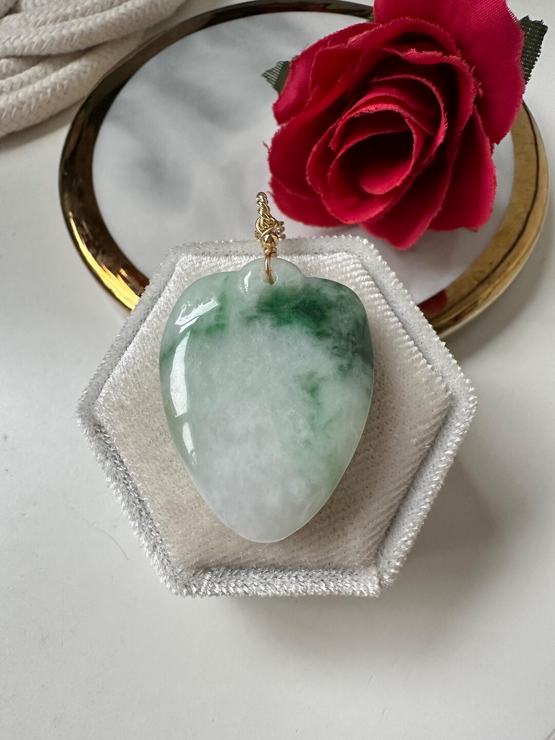 Imperial Green Vein Type A Grade A Natural Jadeite Jade Heart Shape 14K ...