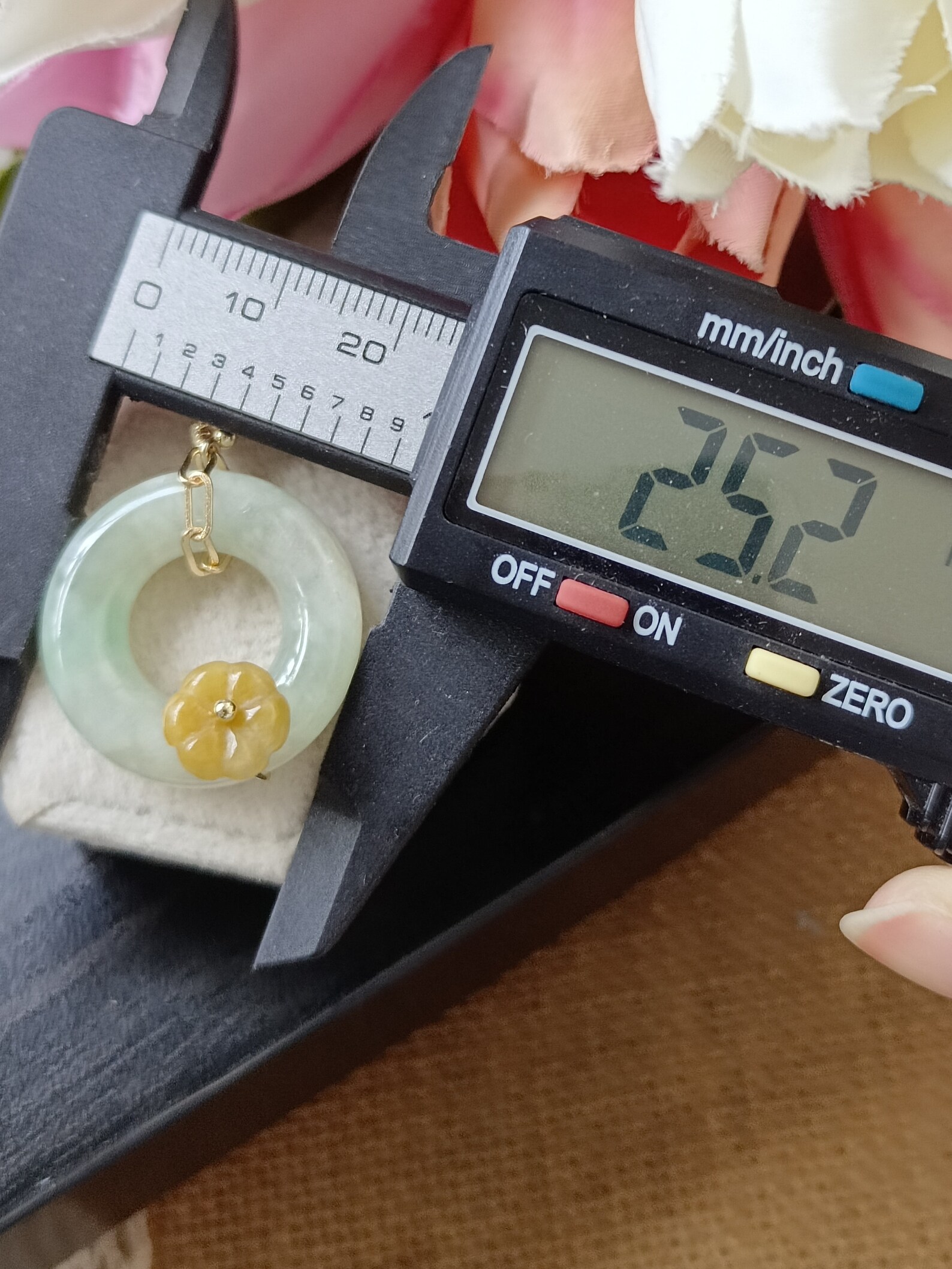 Icy Light Green and Yellow Type A Grade A Natural Jadeite Jade Fei Cui ...
