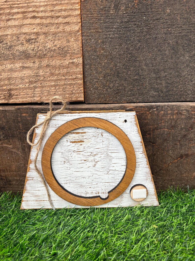 Interchangeable Seasonal Wood Signs, Tiered Tray Holiday Sign Set ...