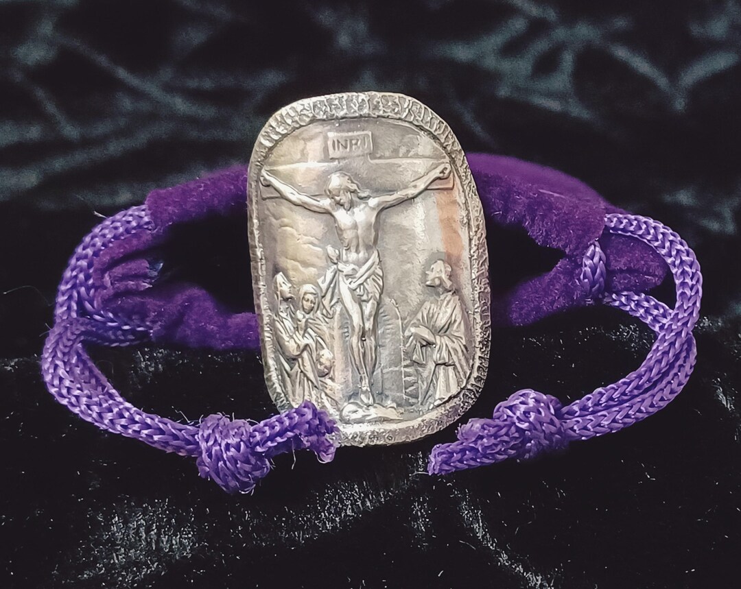 Jesus Crucified Ring, Christ on the Cross of Calvary, Passion of Christ ...