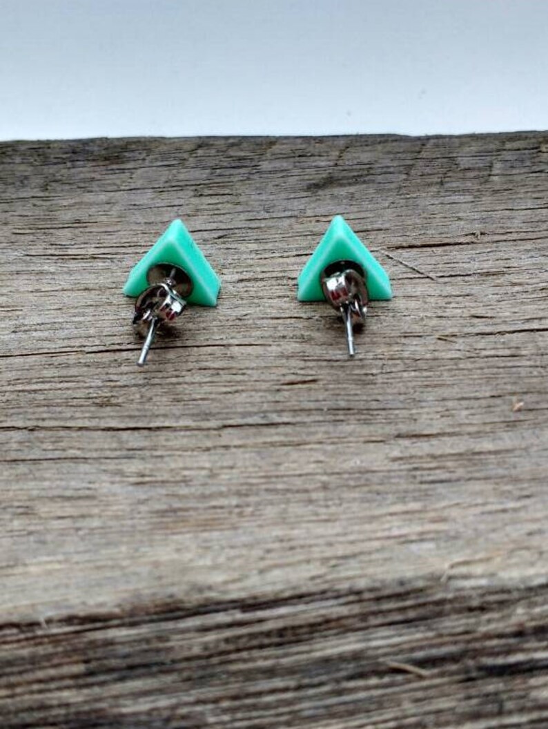 3D Printed Triangle Studs / 3D Printed Studs / Bright Pink - Etsy